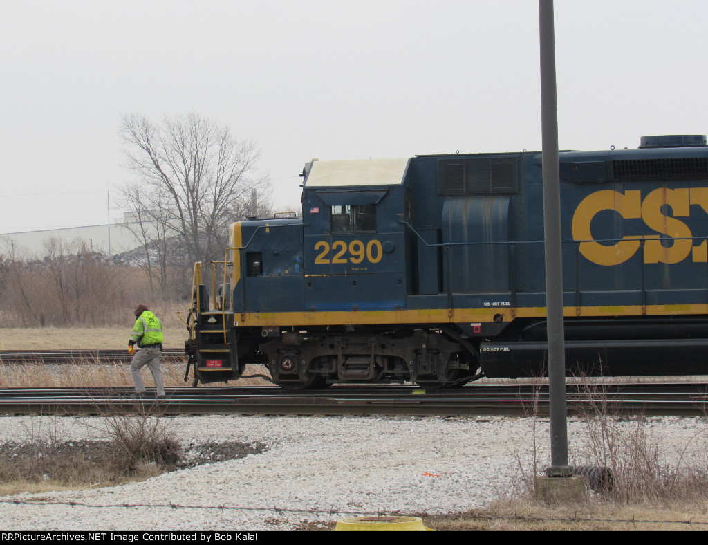 CSX 2290 CSX 6484 doing some switching in the north yard